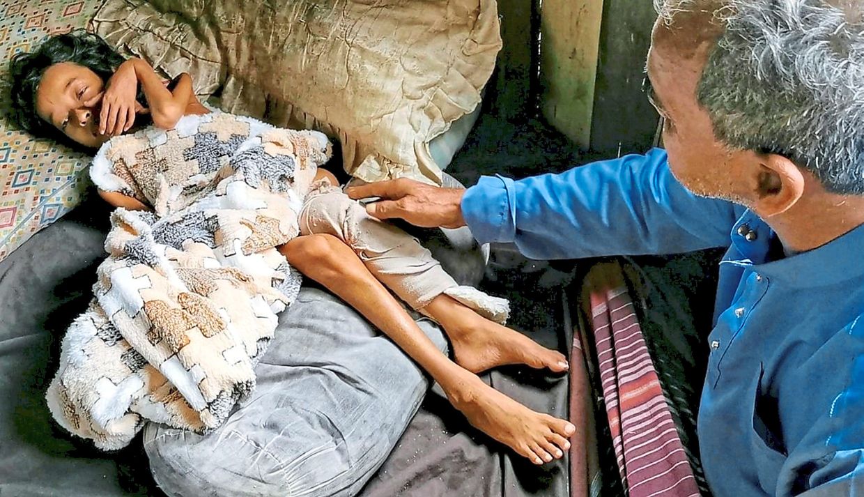Help on the way for ‘10-kg man’ in Terengganu | The Star