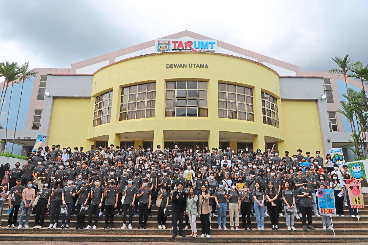 First-year students excited to start new chapter of varsity life at TAR ...