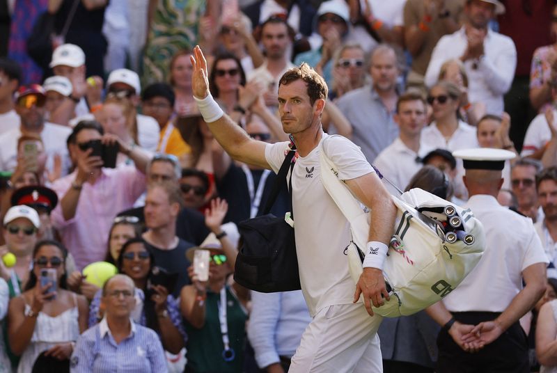 Tennis: Tennis-British balloon bursts as valiant Murray fizzles on main ...