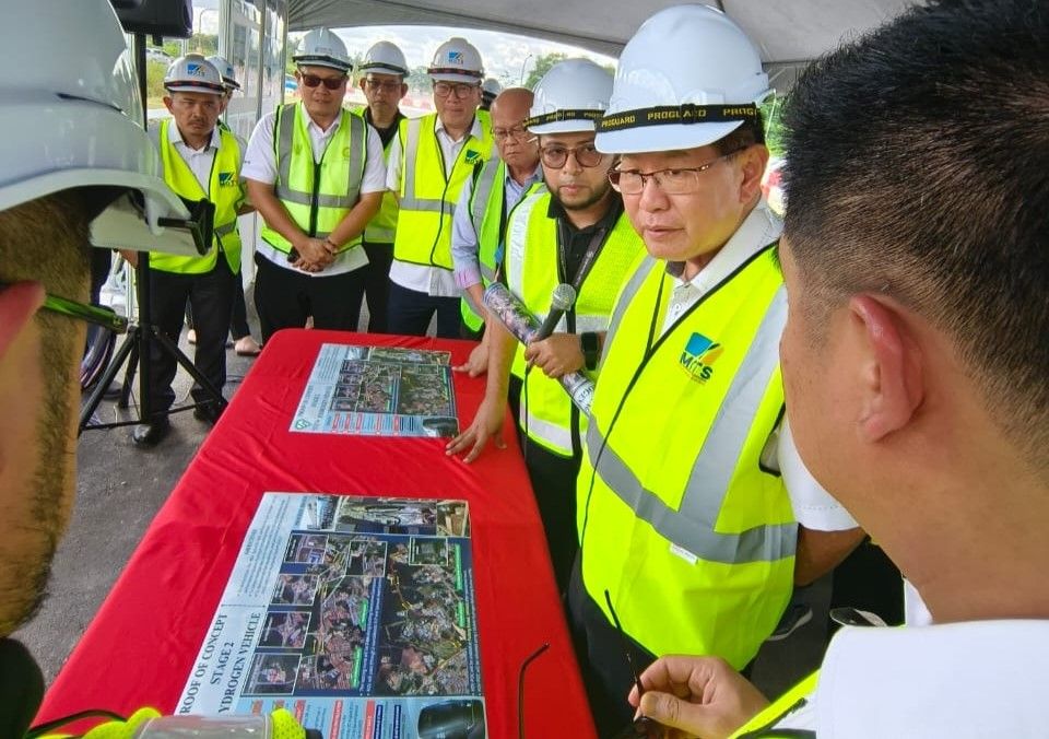 Kuching's rapid transit system prototype to arrive in August | The Star