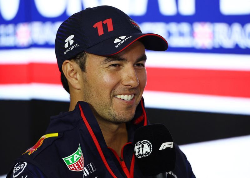 Motorsport: Motor racing-Ricciardo's return puts more focus on Perez ...