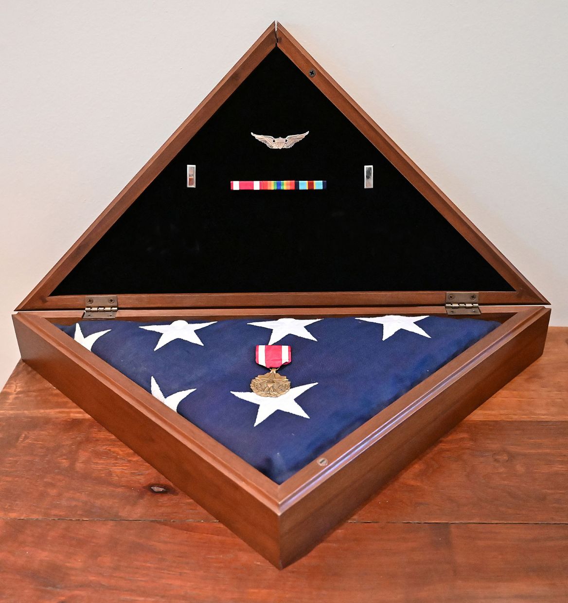 Family carries on legacy of Army pilot Norman Flecker 25 years after ...