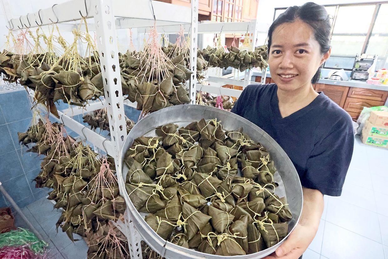 Keeping a kuih legacy alive | The Star