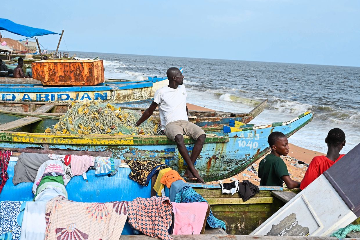 Land-bound to save fish stocks | The Star