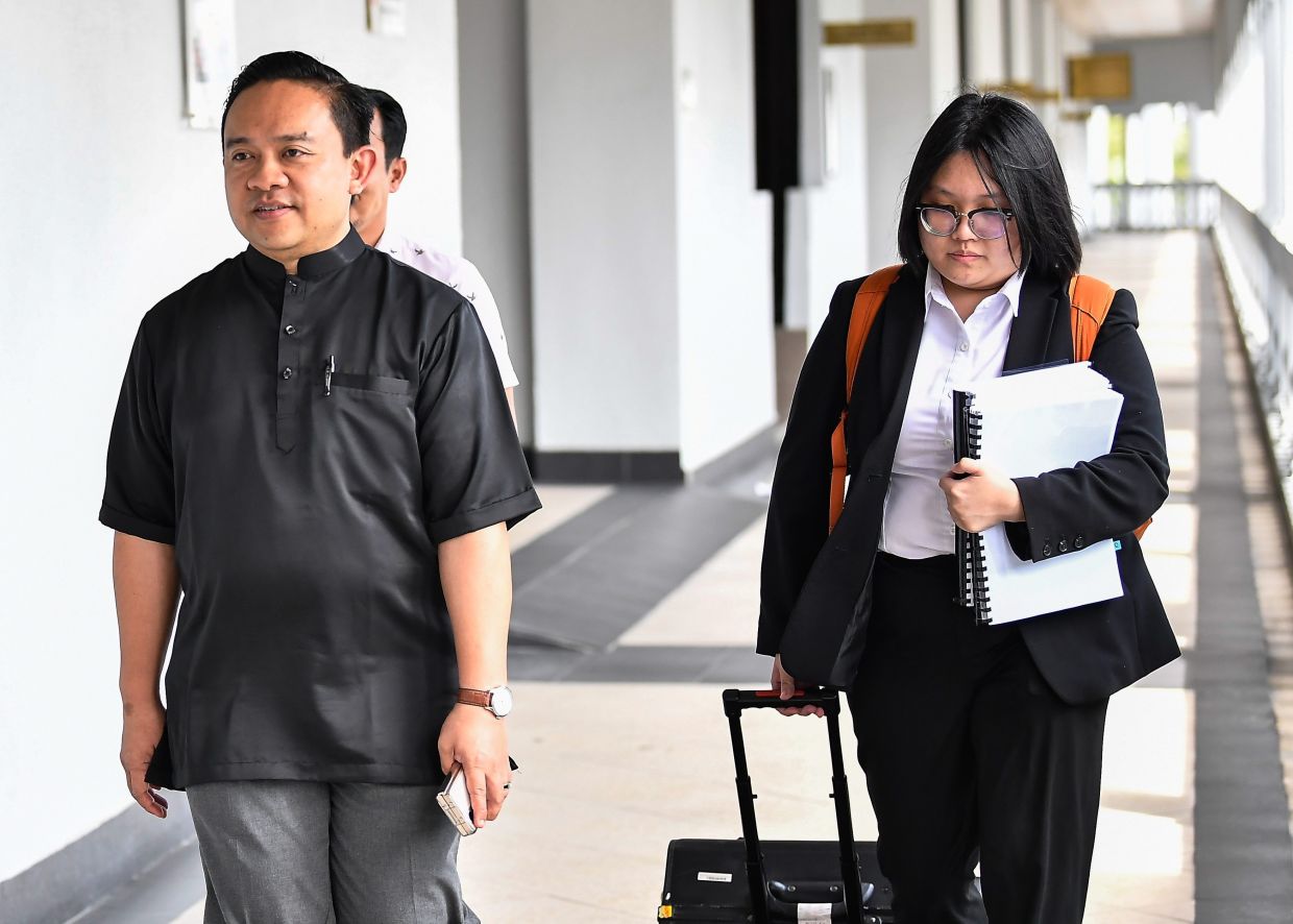 Wan Saiful’s bid fails, graft trial to start in March | The Star