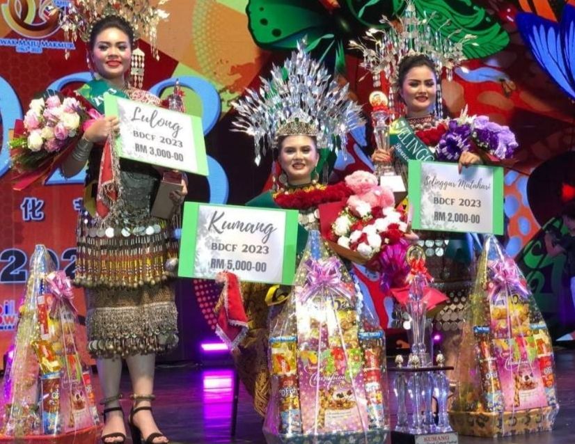 Iban teen wins Kumang title at Borneo cultural fest | The Star