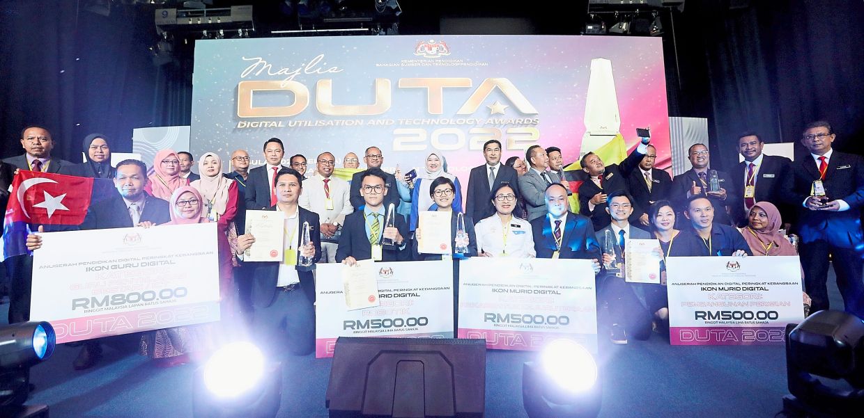 STEM icons credit parents with success | The Star