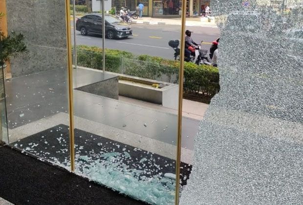 Cops seeking suspect who broke glass panel at PAS HQ, says IGP | The Star
