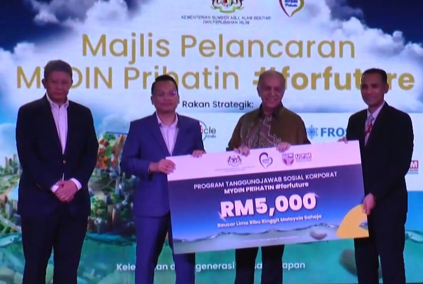 Mydin to look into installing solar panels at 15 of its hypermarkets ...