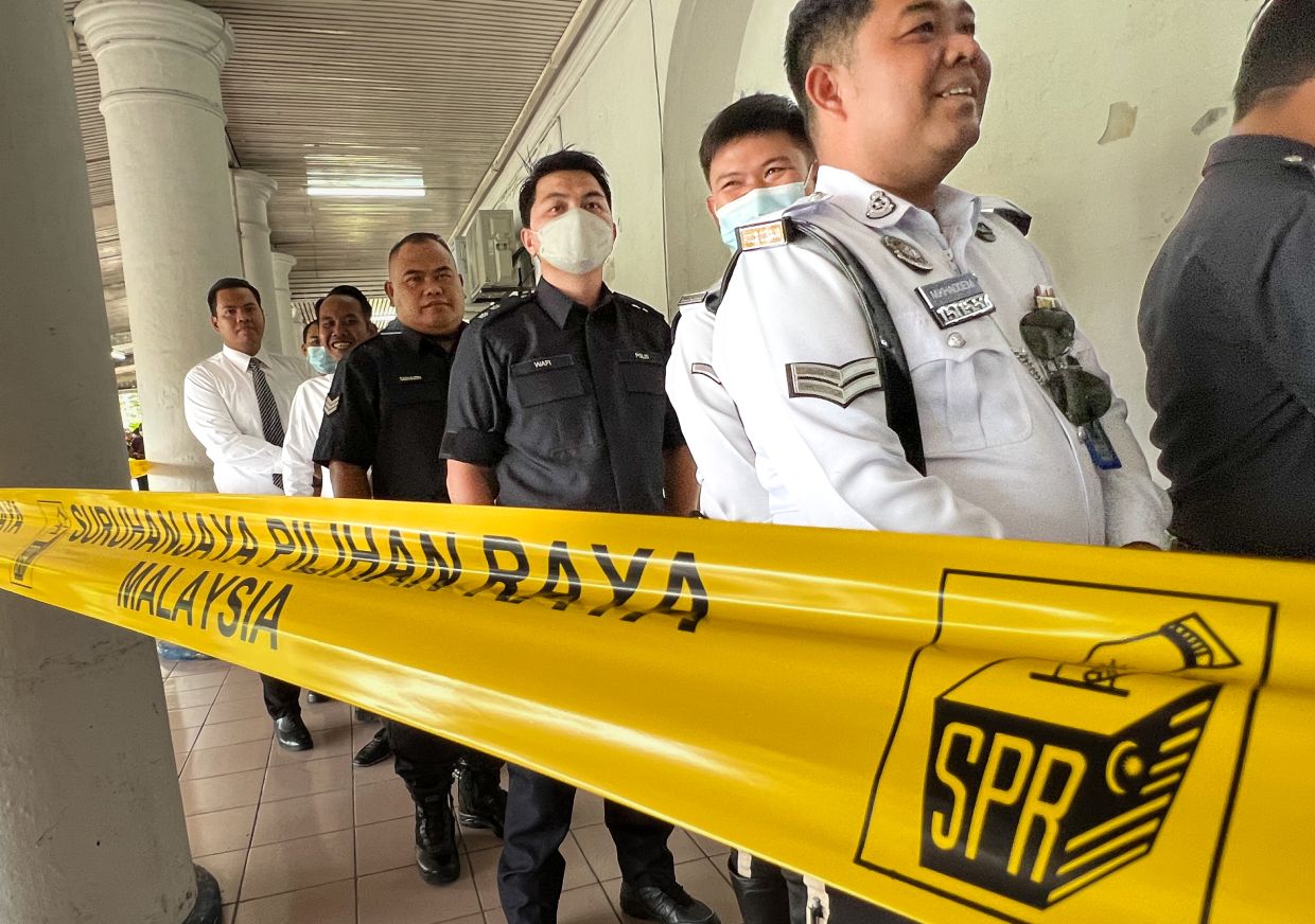 47,728 in police force to cast their ballots | The Star