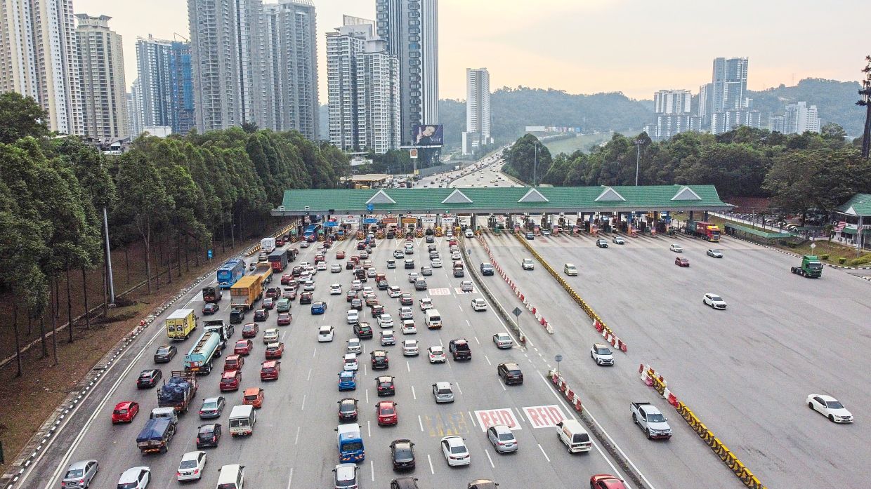 ‘Over two million vehicles on highways today’ | The Star