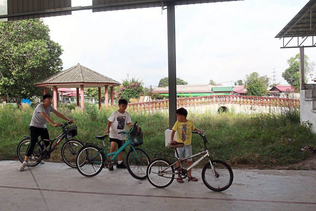 Unkempt field, unsafe playgrounds in Tronoh new villages to be upgraded ...