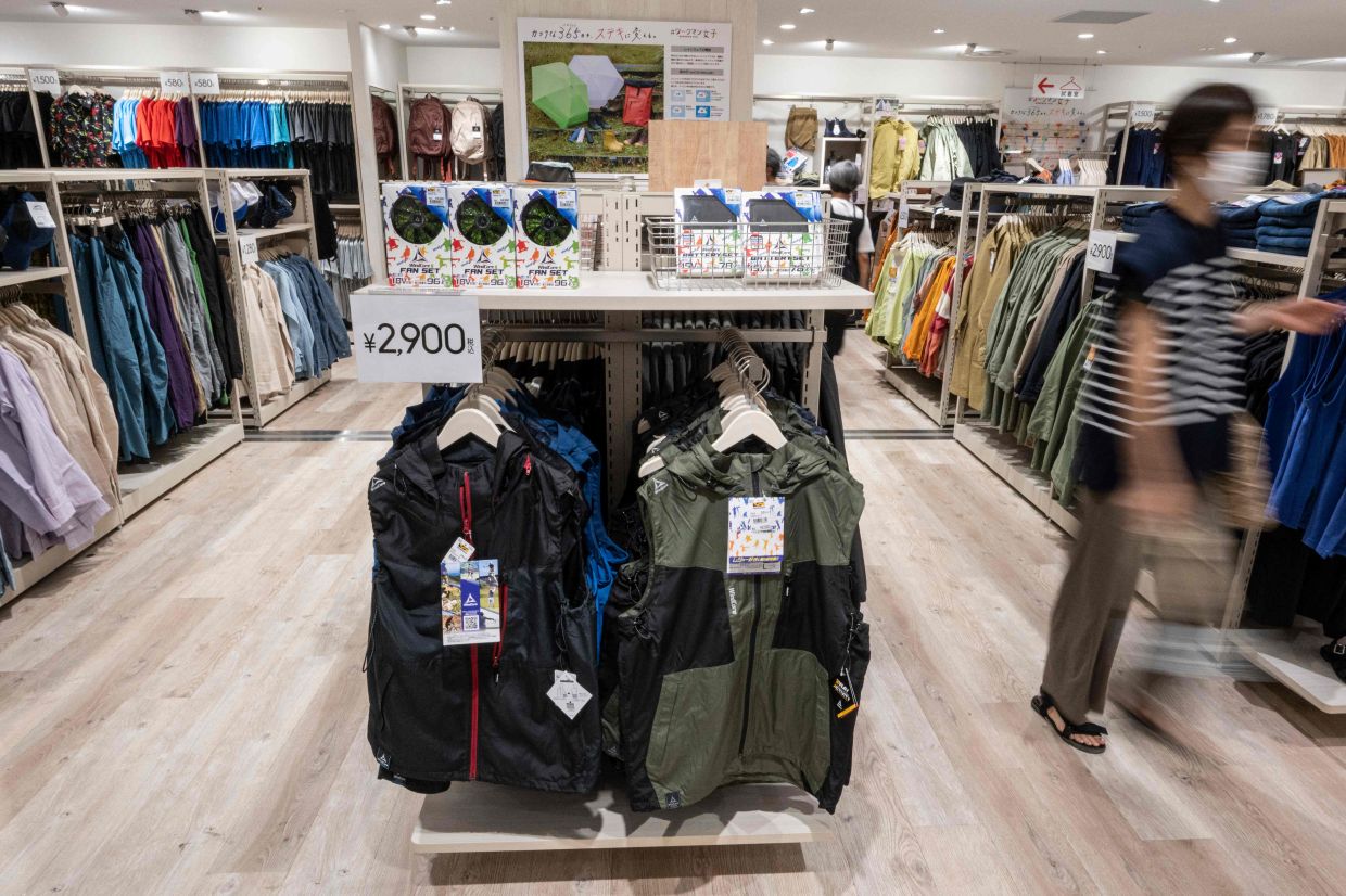 Japanese turn to wearable tech to beat the heat | The Star