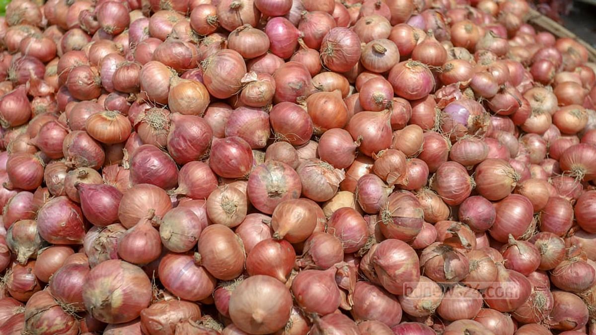 India imposes 40% export duty on onions to calm rising prices | The Star