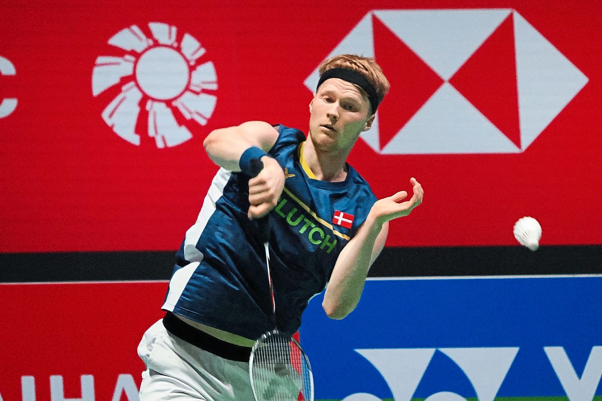 Badminton: Antonsen feeling right at home with limelight on Axelsen ...