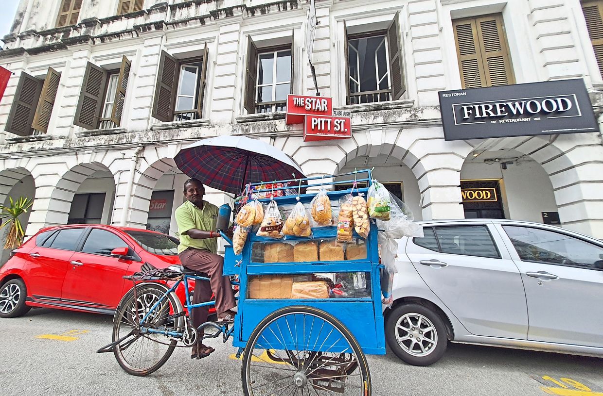 The ‘roti man’ always rings thrice | The Star