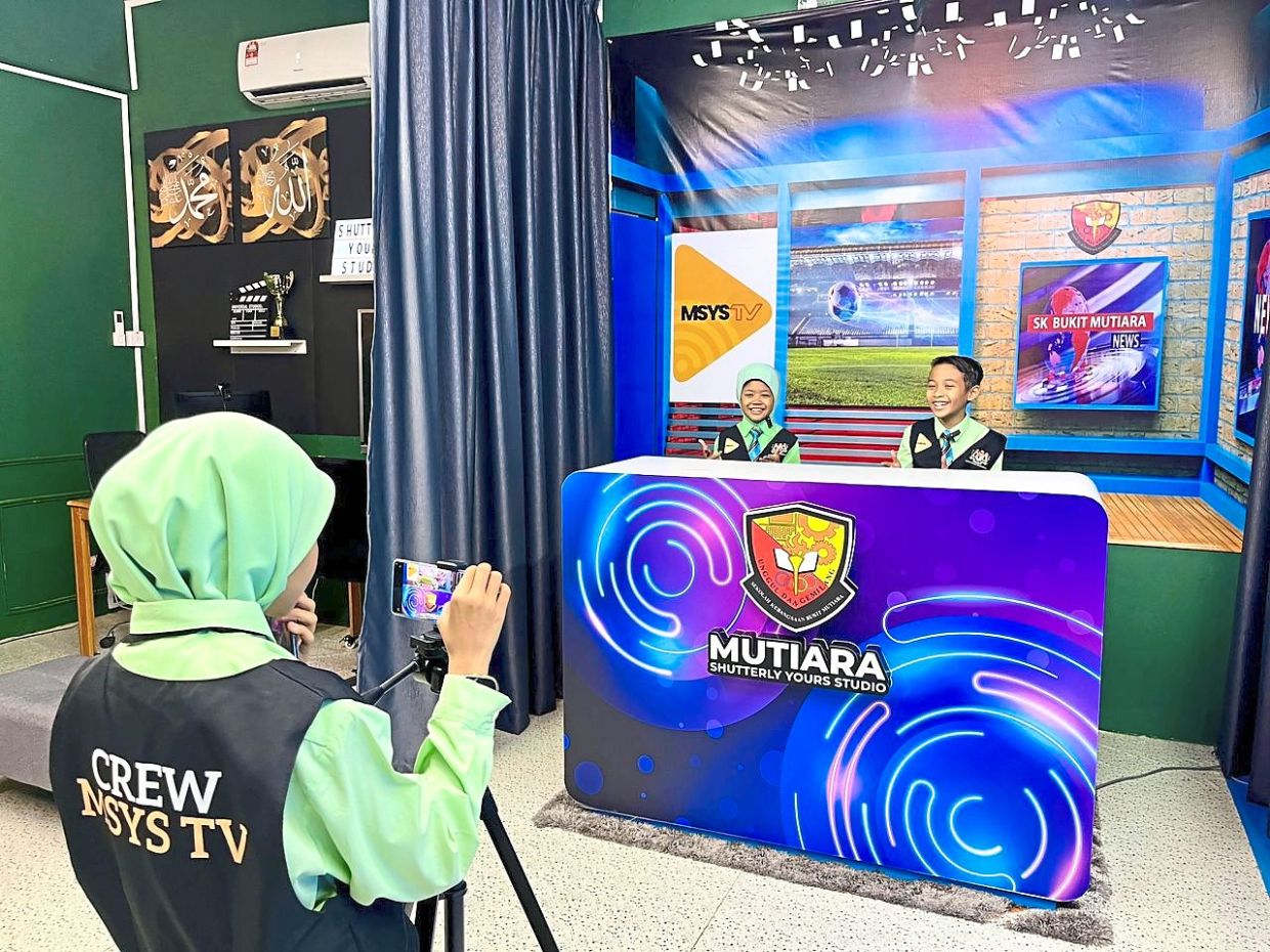 Training tomorrow’s news presenters in primary school | The Star