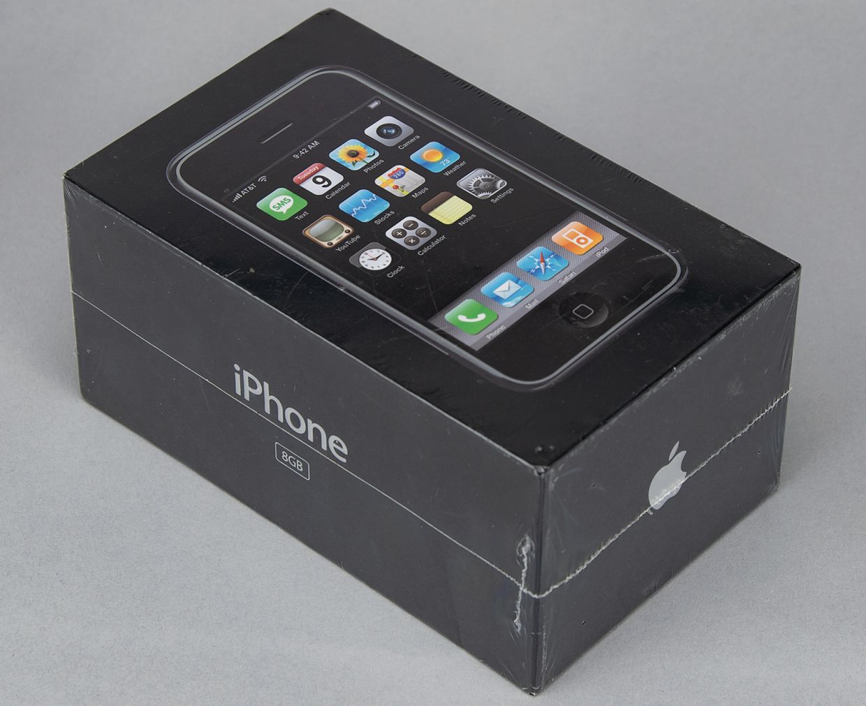 First-generation iPhone up for grabs through US auction house has tech ...