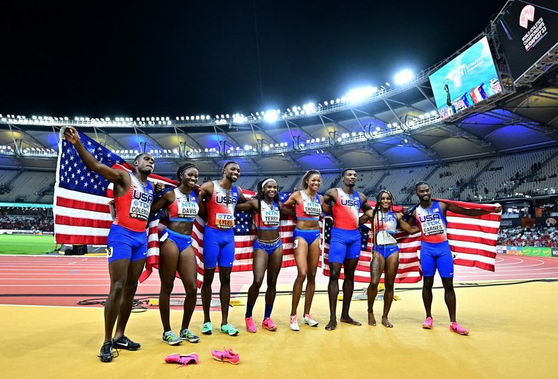 Athletics: Athletics-U.S. take double gold in sprint relays | The Star