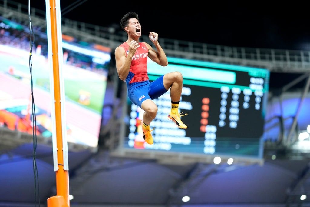 Philippine athletics superstar EJ Obiena wins historic pole vault ...