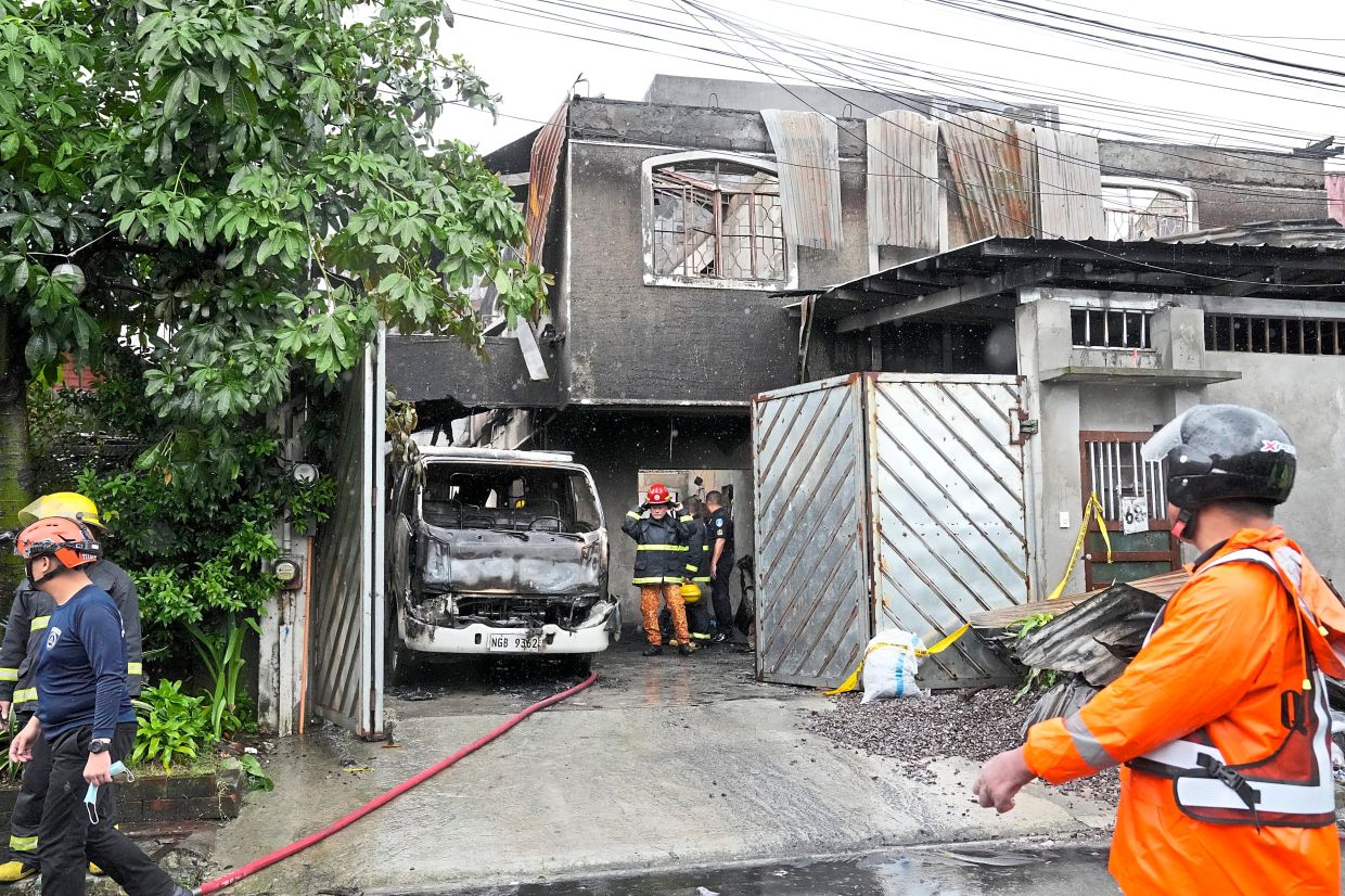 Help came too late for 15 in factory fire | The Star