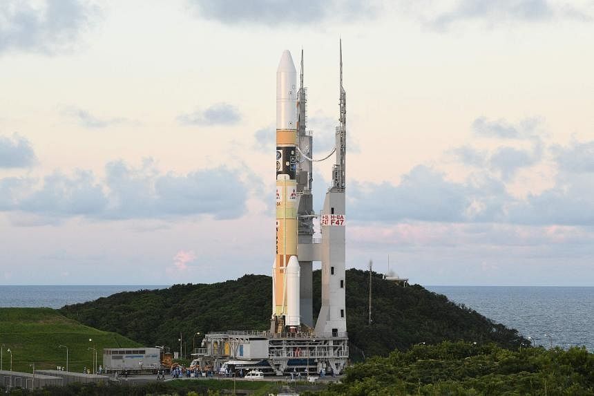 Japan's 'moon sniper' to test precision landing - and Tokyo's space ...