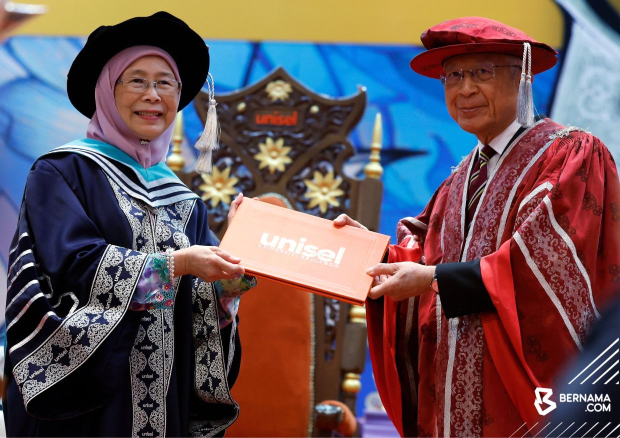 Unisel confers honorary doctorate on Dr Wan Azizah | The Star