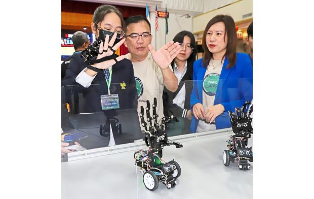Unique ways to learn robotics | The Star
