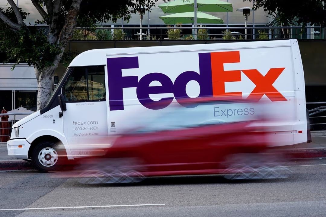 FedEx shares pop on hefty profit beat, UPS customer wins | The Star
