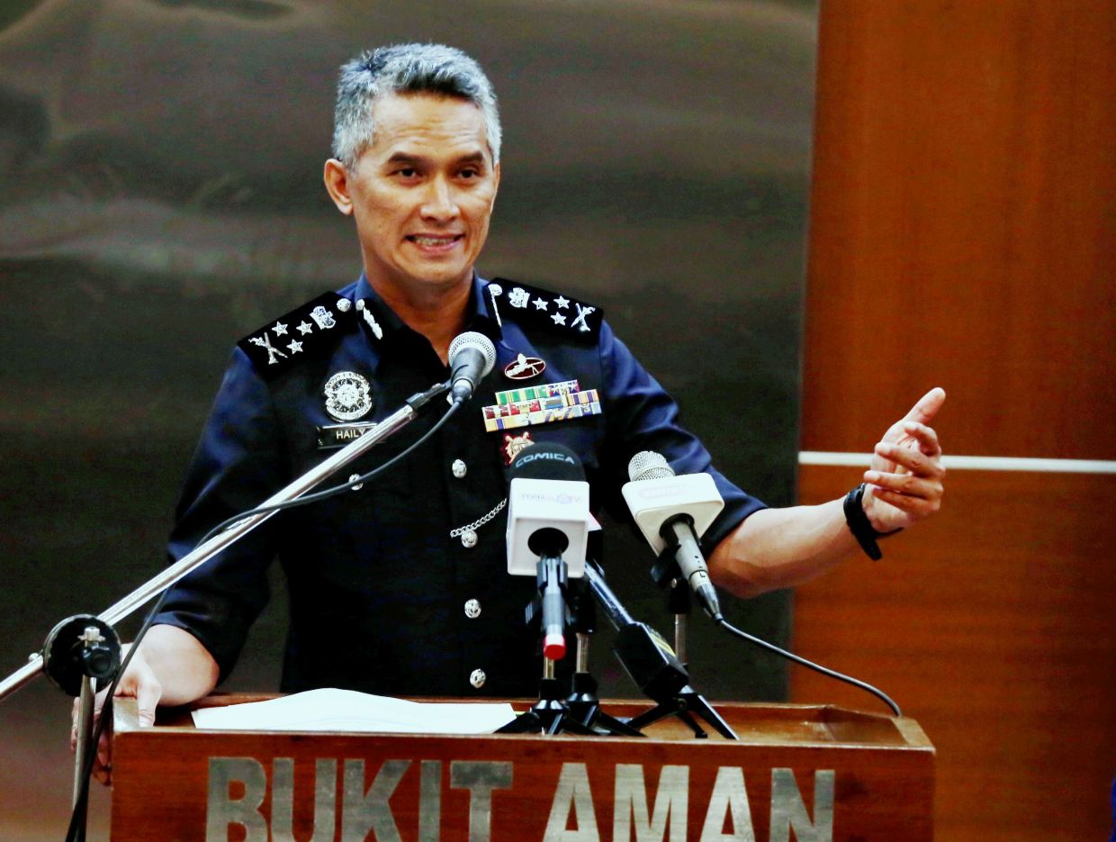 Muhyiddin and Zaid have statements taken by police | The Star