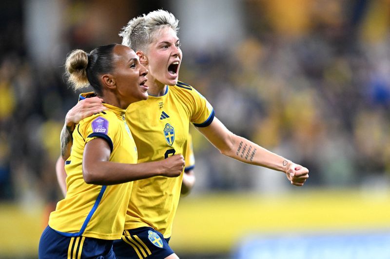 Football: Soccer-Swedes find solace in solidarity despite loss to Spain ...