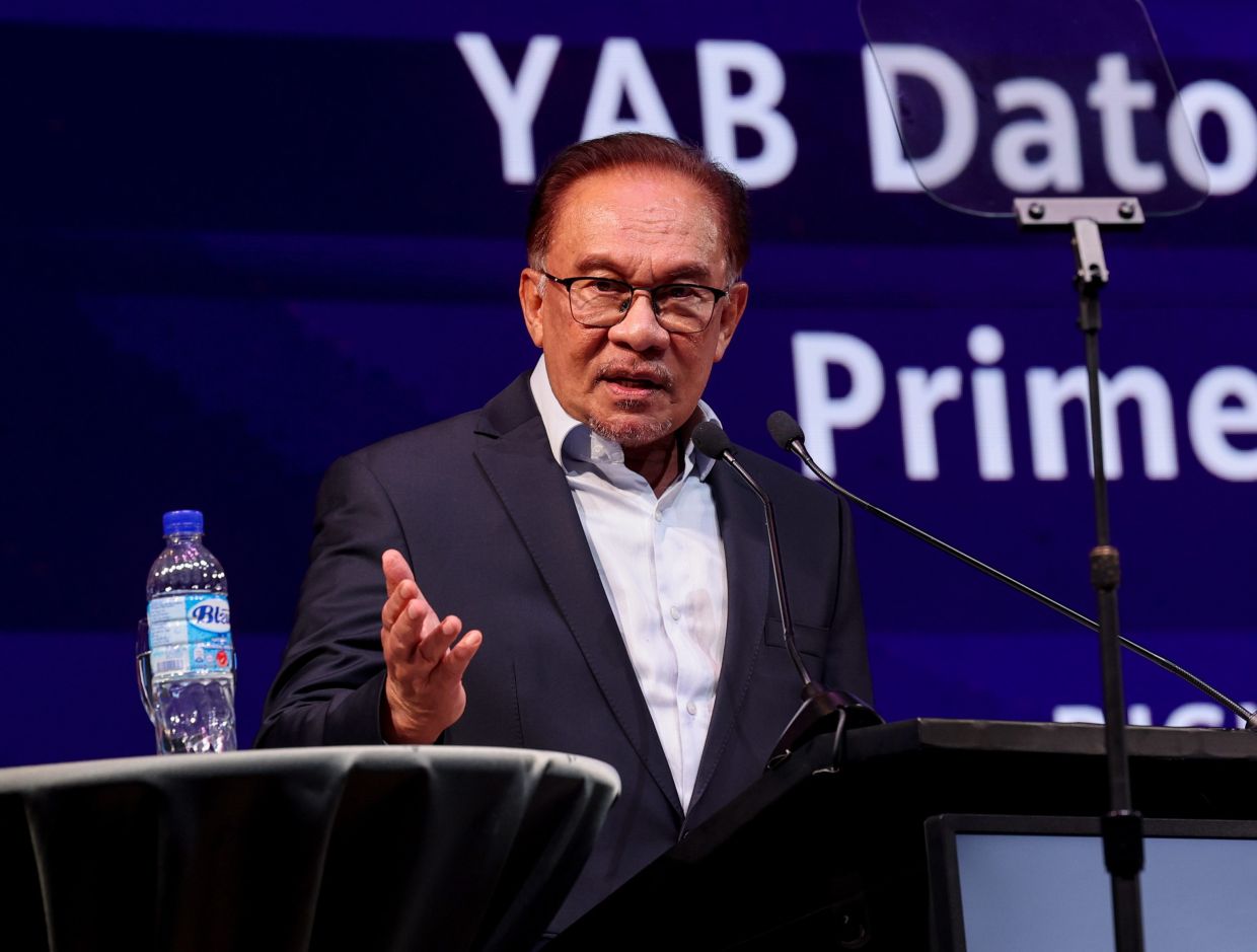 Anwar says 'still thinking' about possible Cabinet reshuffle | The Star
