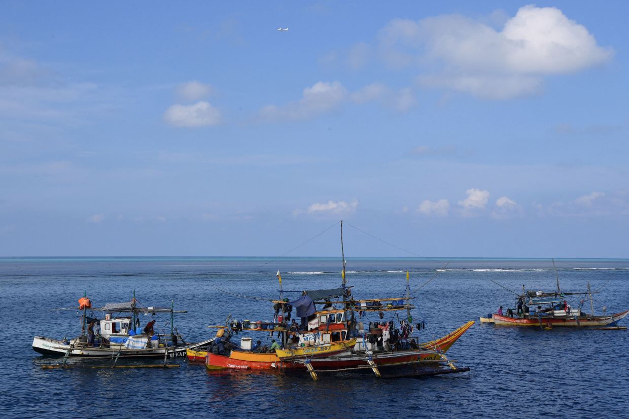 Philippines aims to take back shoal from China: Coast Guard | The Star