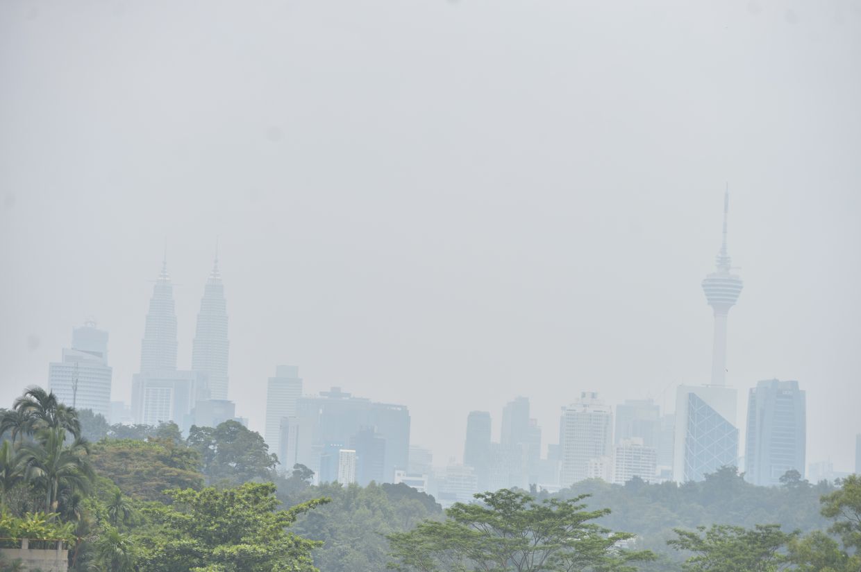 Haze safety measures: ‘Hydrate and stay indoors’ | The Star
