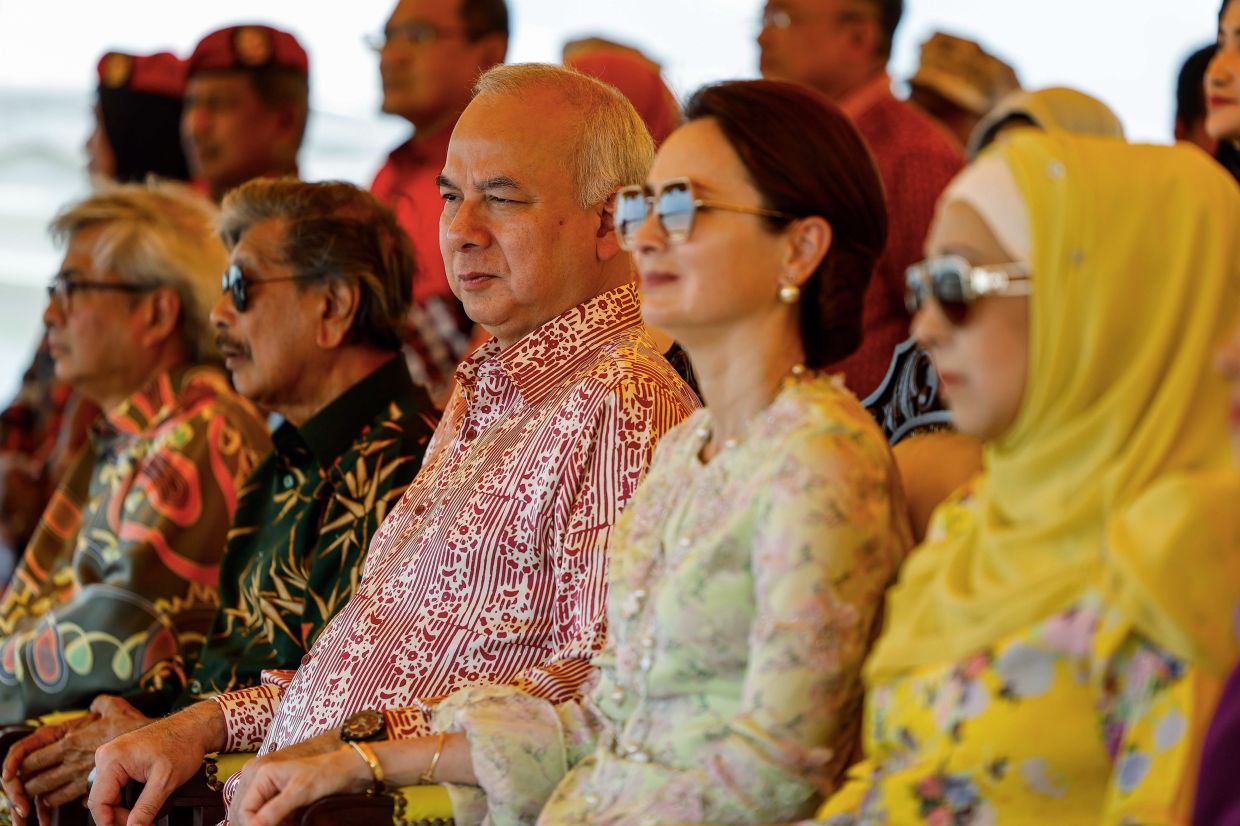 Perak Sultan opens Sultan Nazrin Shah Bridge | The Star