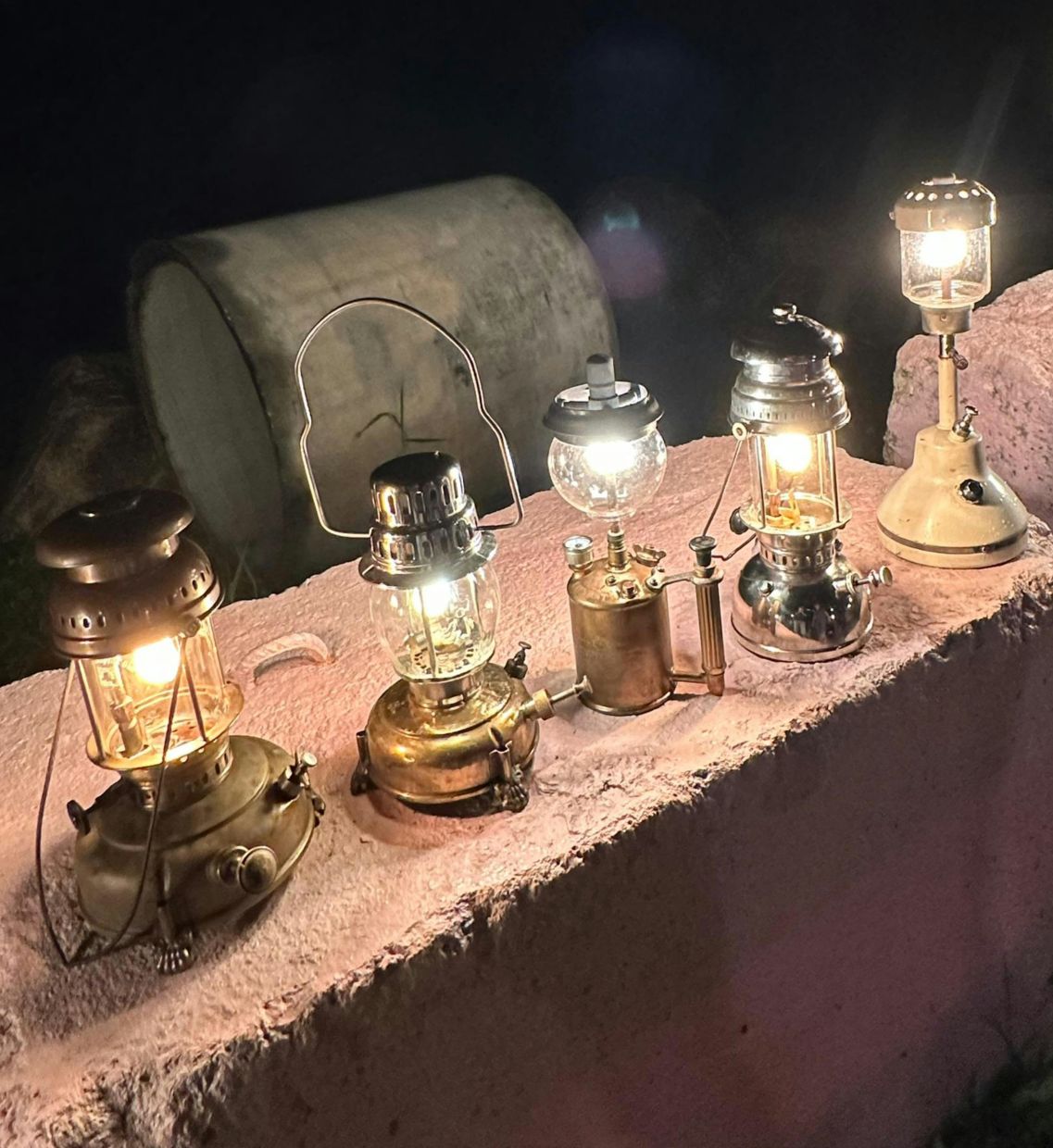 Shining a light on kerosene lamp lovers, fuelled by a burning passion ...