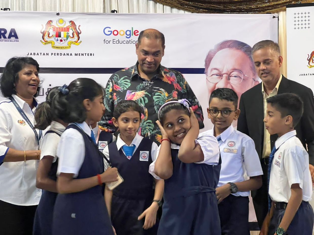 Mitra begins distribution of 6,000 refurbished laptops to Tamil schools ...