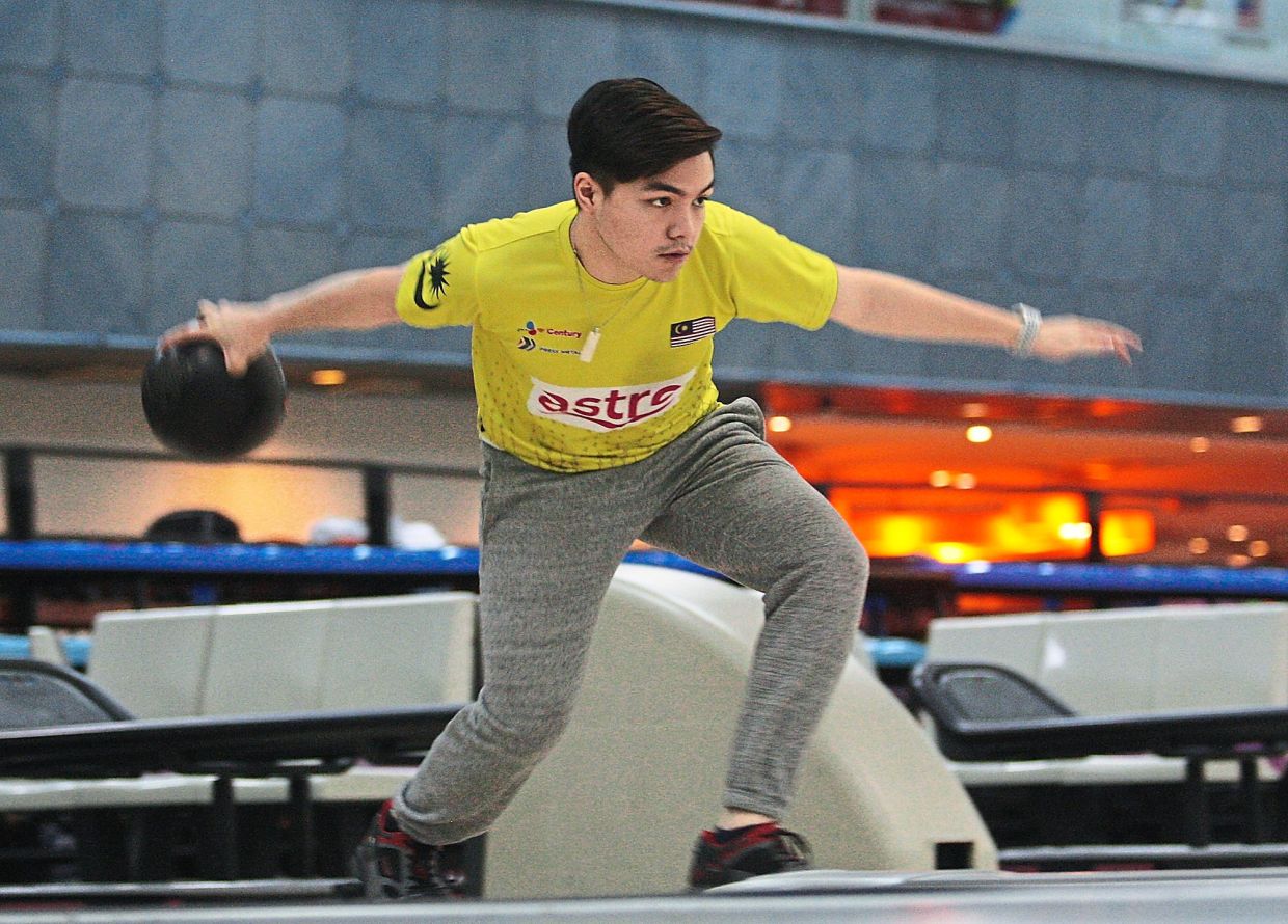 Bowling: Fit to roll with it | The Star