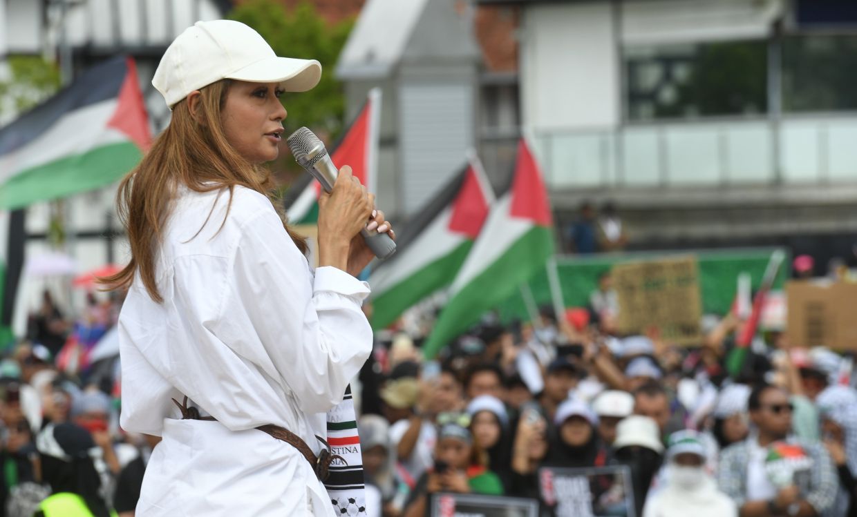 Thousands gather at Dataran Merdeka for ‘Freedom for Palestine’ rally ...