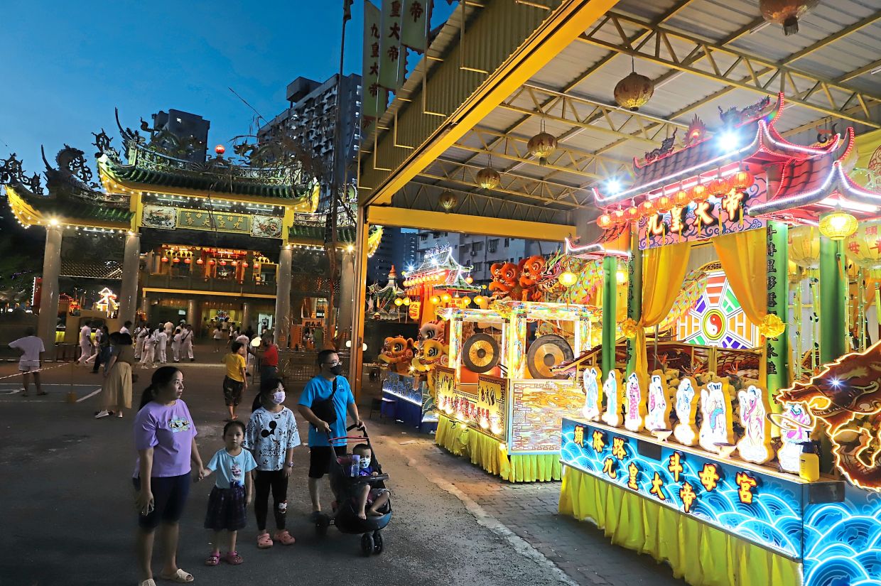 Festival ends with grand send-off | The Star