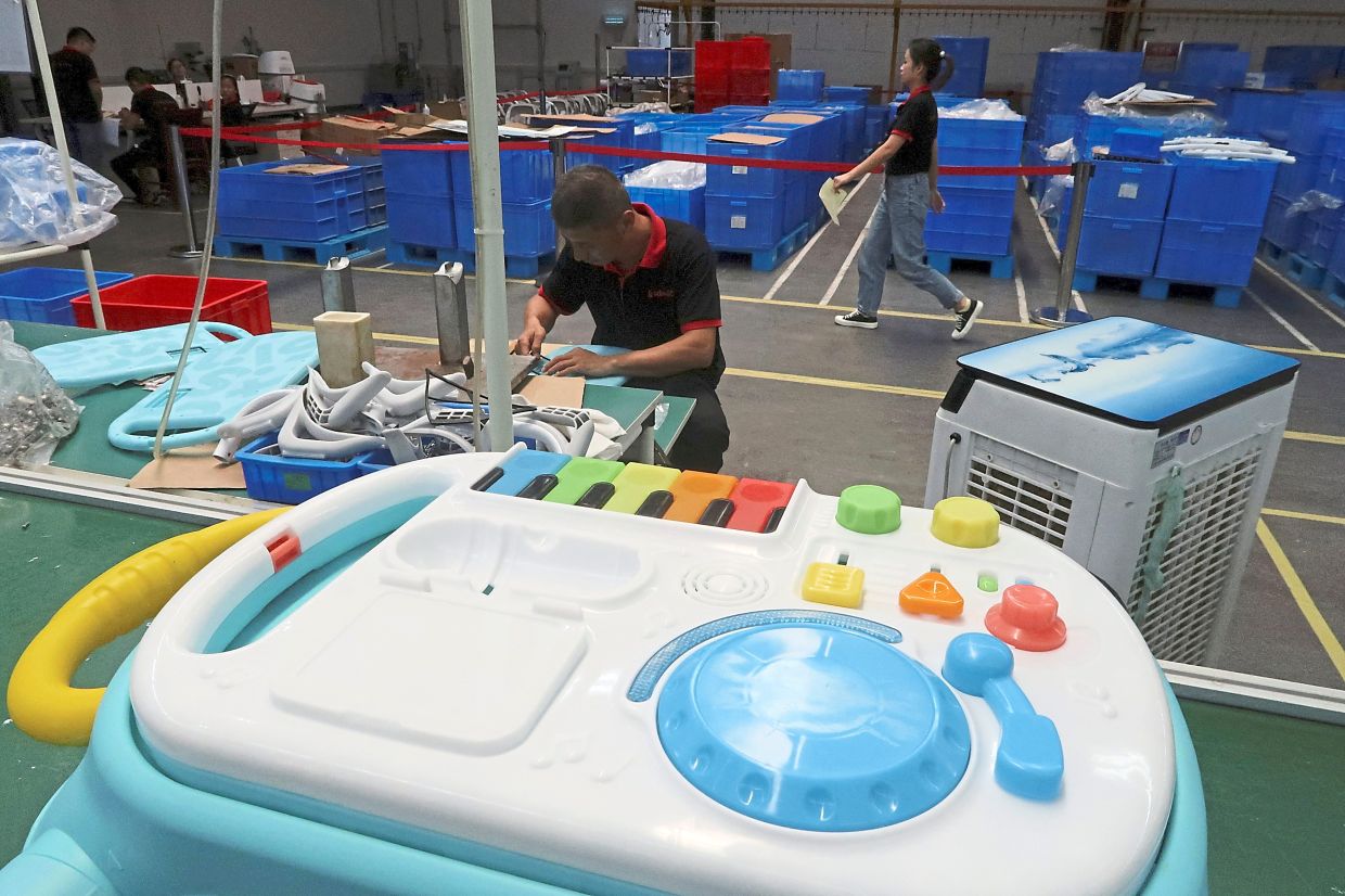 MNCs still keen on ‘world’s factory’ | The Star