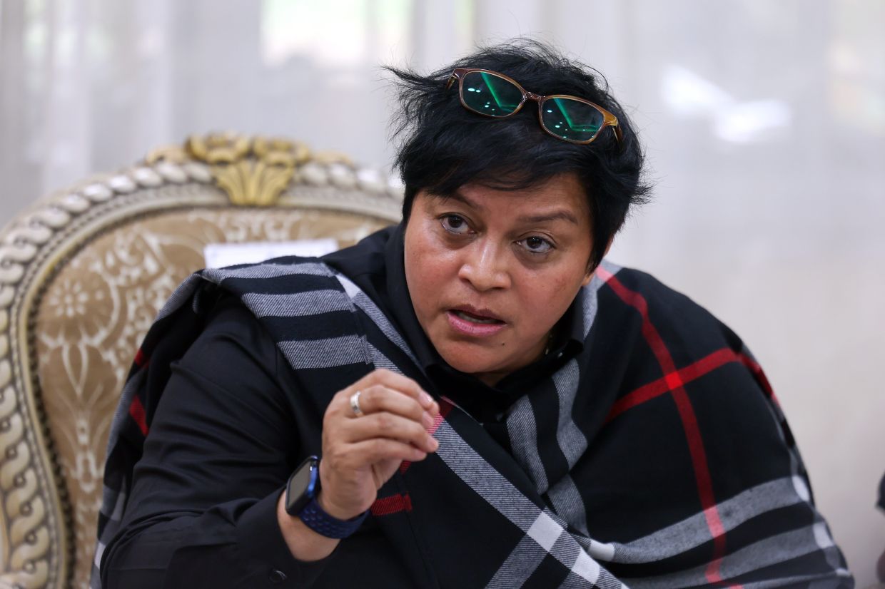 Azalina: Secrets Act changes will complement information freedom | The Star