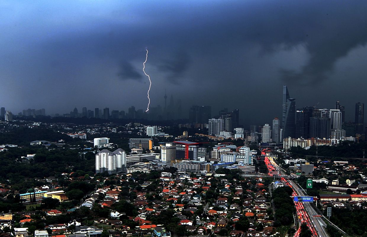 Continuous rain expected from Nov 16-18 on east coasts of peninsula and ...