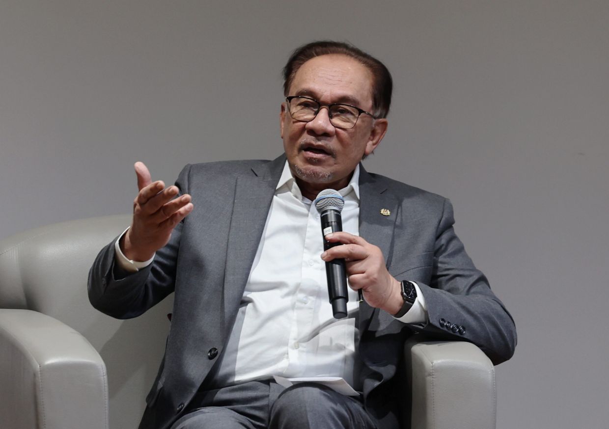 Cold War mindset must end, says Anwar | The Star