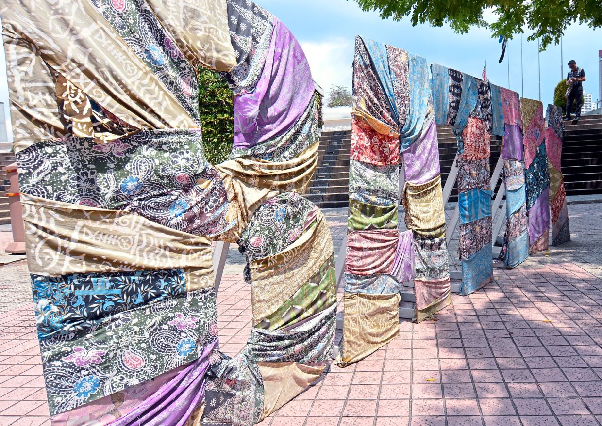 Getting up close and personal with art of batik | The Star