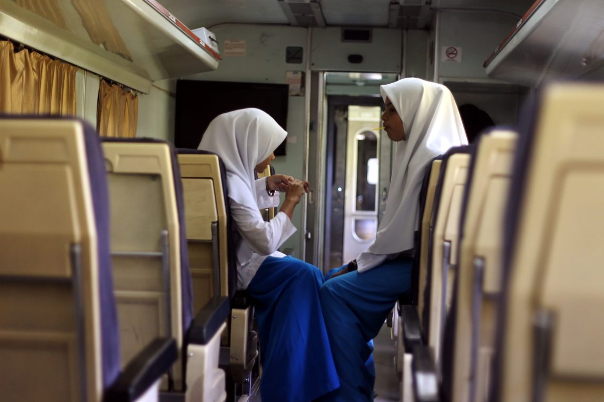 Don’t kill off KTMB Shuttle Tebrau service, say commuters | The Star