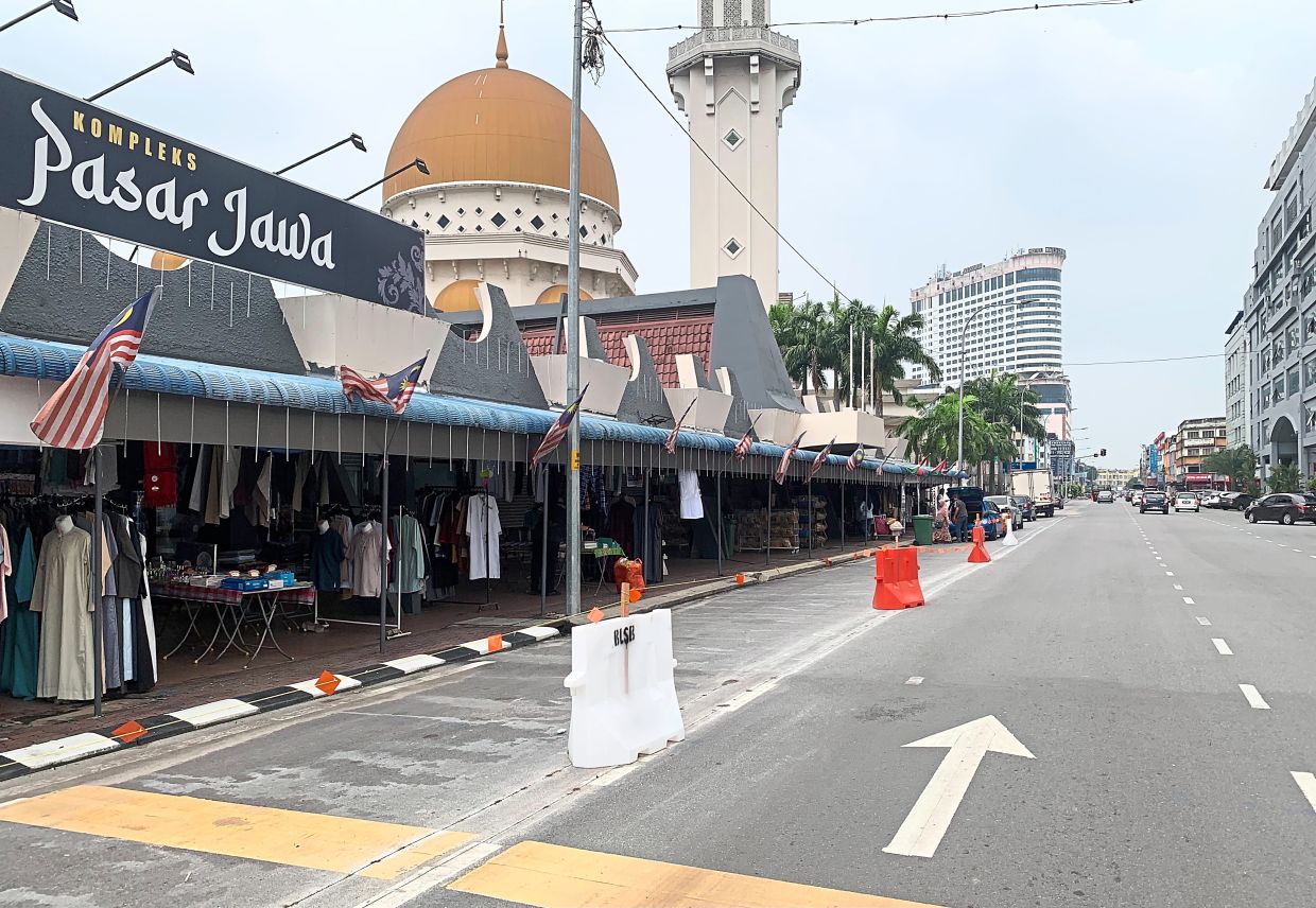 One lane of Klang’s Jalan Pasar to be made pedestrian, cyclist-friendly ...