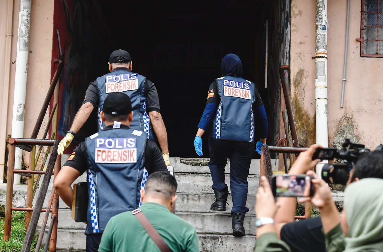 Zayn Rayyan murder: Forensics team at scene as cops conduct re ...