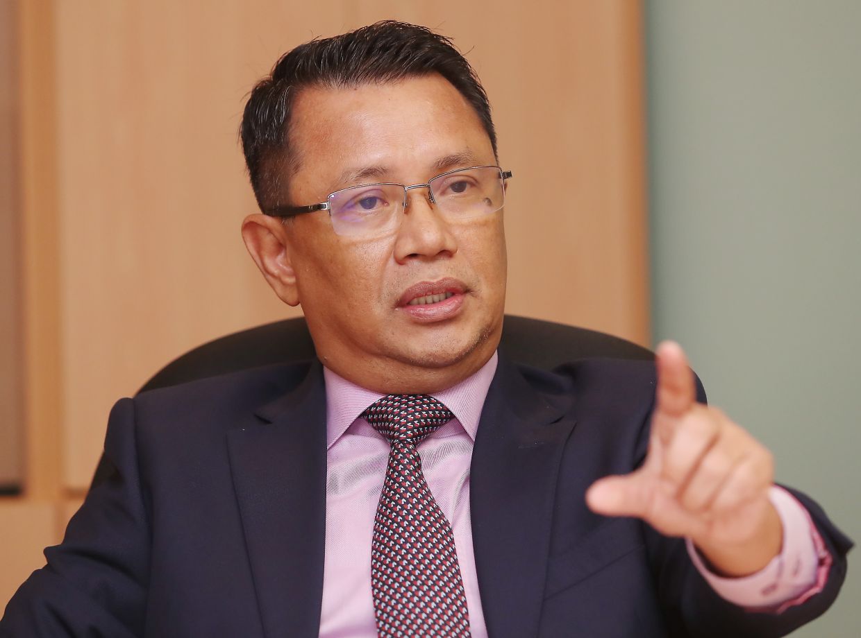 Badminton: Norza stays on at BAM to help win elusive Olympic gold and ...