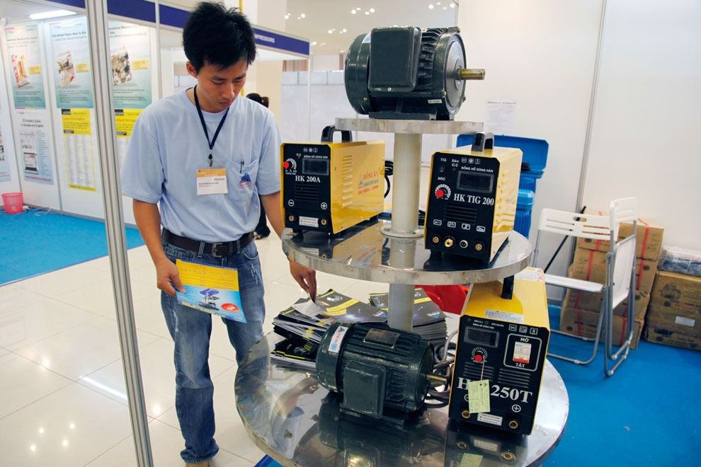 Cambodia records 11,506 new business establishments in first 11 months ...